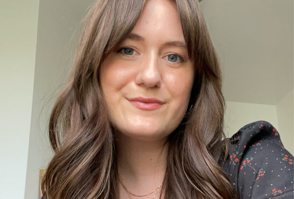 Expert Tips on How to Style Curtain Bangs | Davines